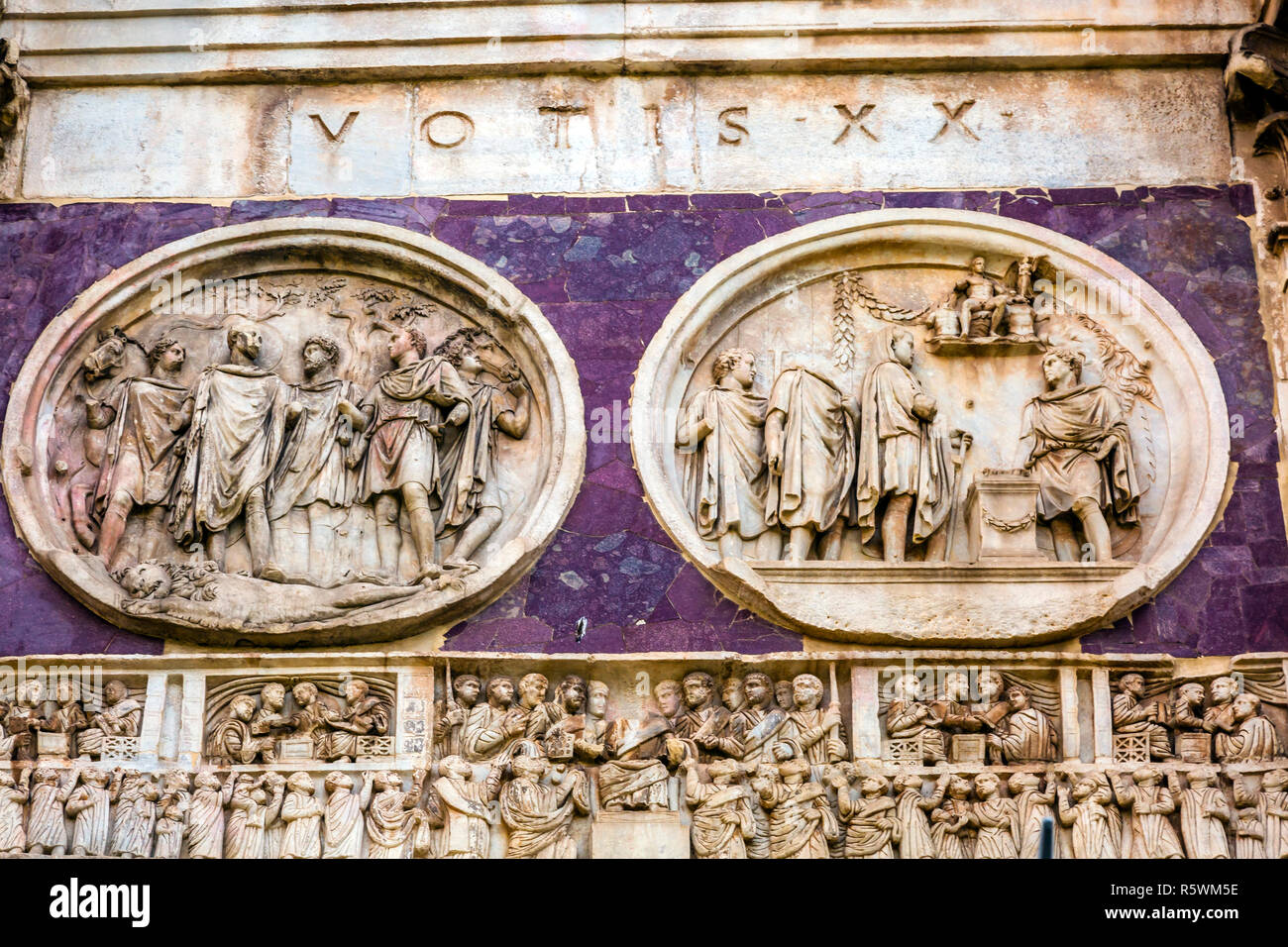 Statues Sculptures Arch of Constantine Rome Italy Stock Photo - Alamy