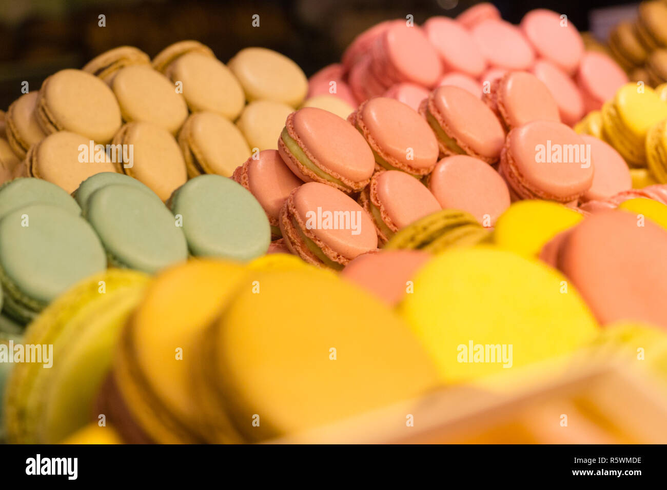 Bakery line art hi-res stock photography and images - Alamy