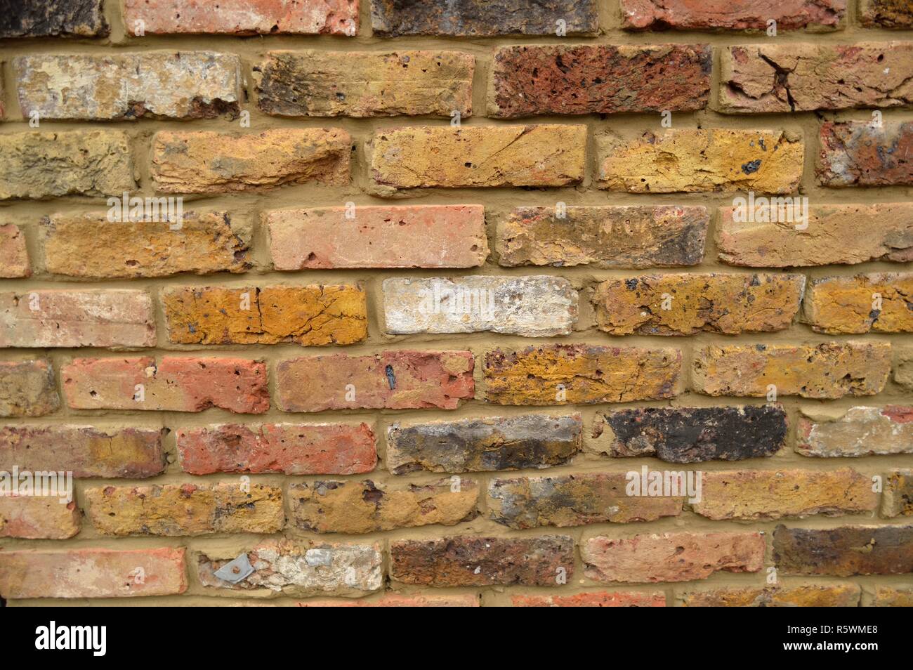 Reclaimed London brick wall Stock Photo - Alamy