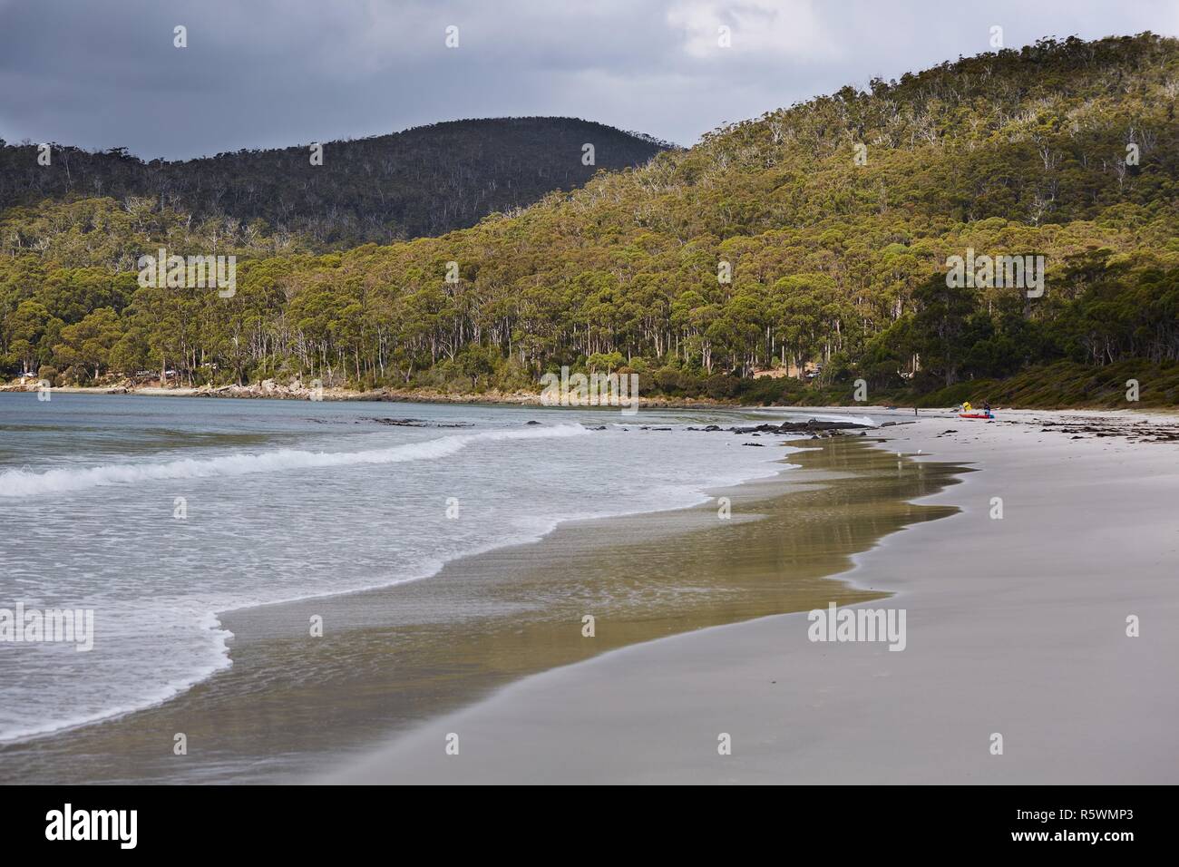 Tasmanian ocean waves hi-res stock photography and images - Alamy