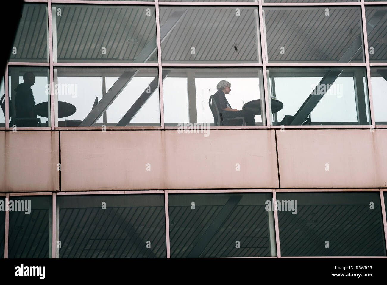 Anchorage silhouette hi-res stock photography and images - Alamy