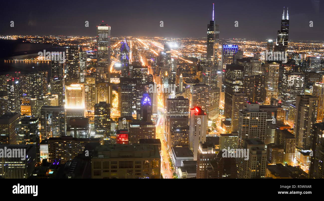 Chicago, Illinois - USA - August 20, 2016: Downtown Chicago Skyline ...