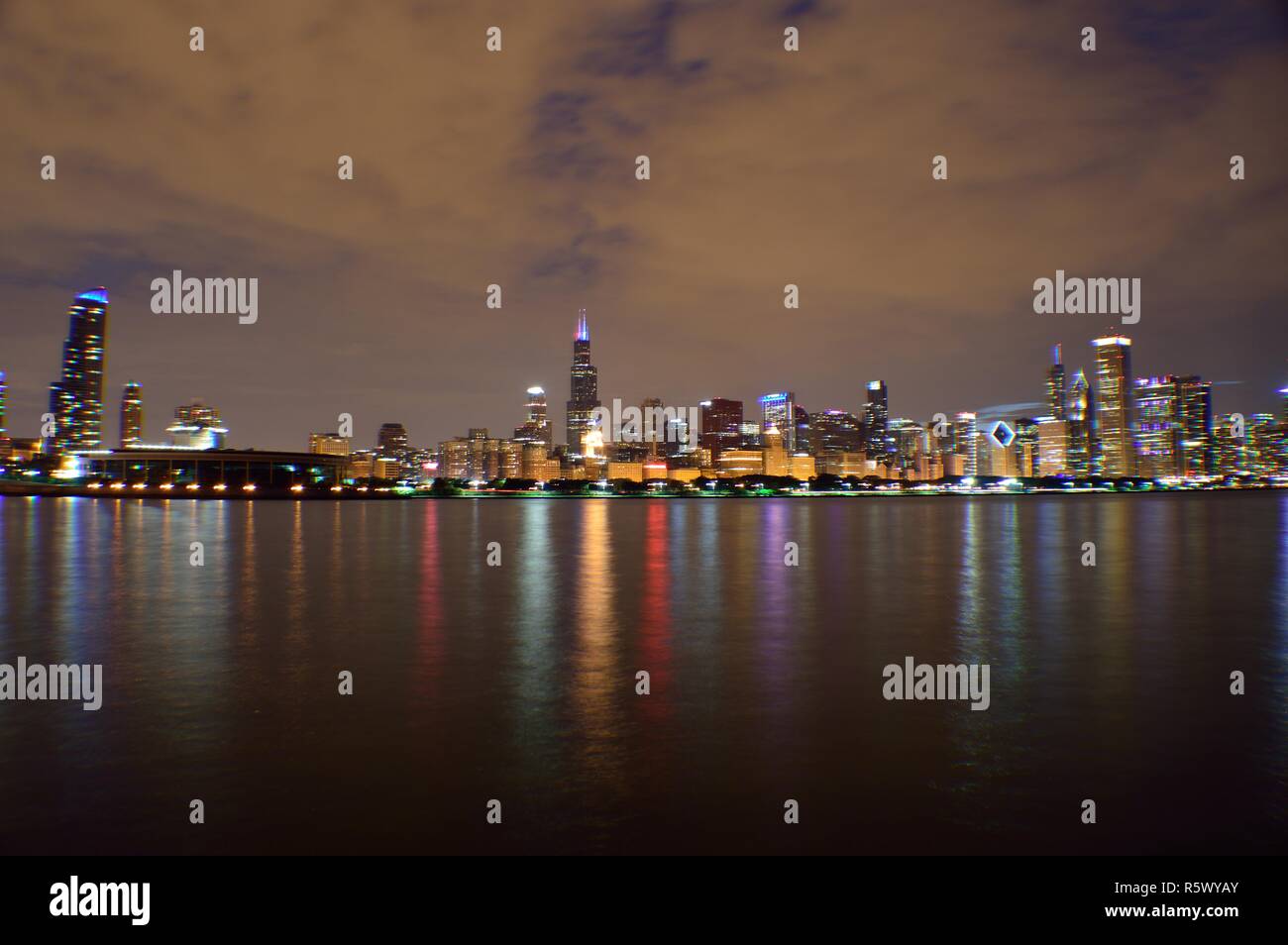 Chicago skydeck sunset hi-res stock photography and images - Alamy