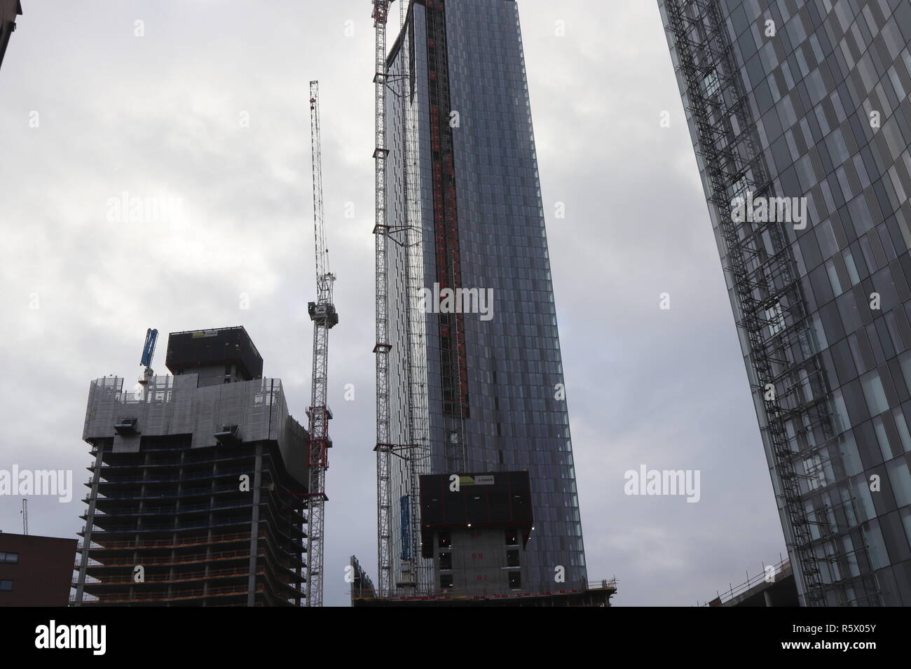 Modern high rise office building in Manchester, England, UK Stock Photo ...