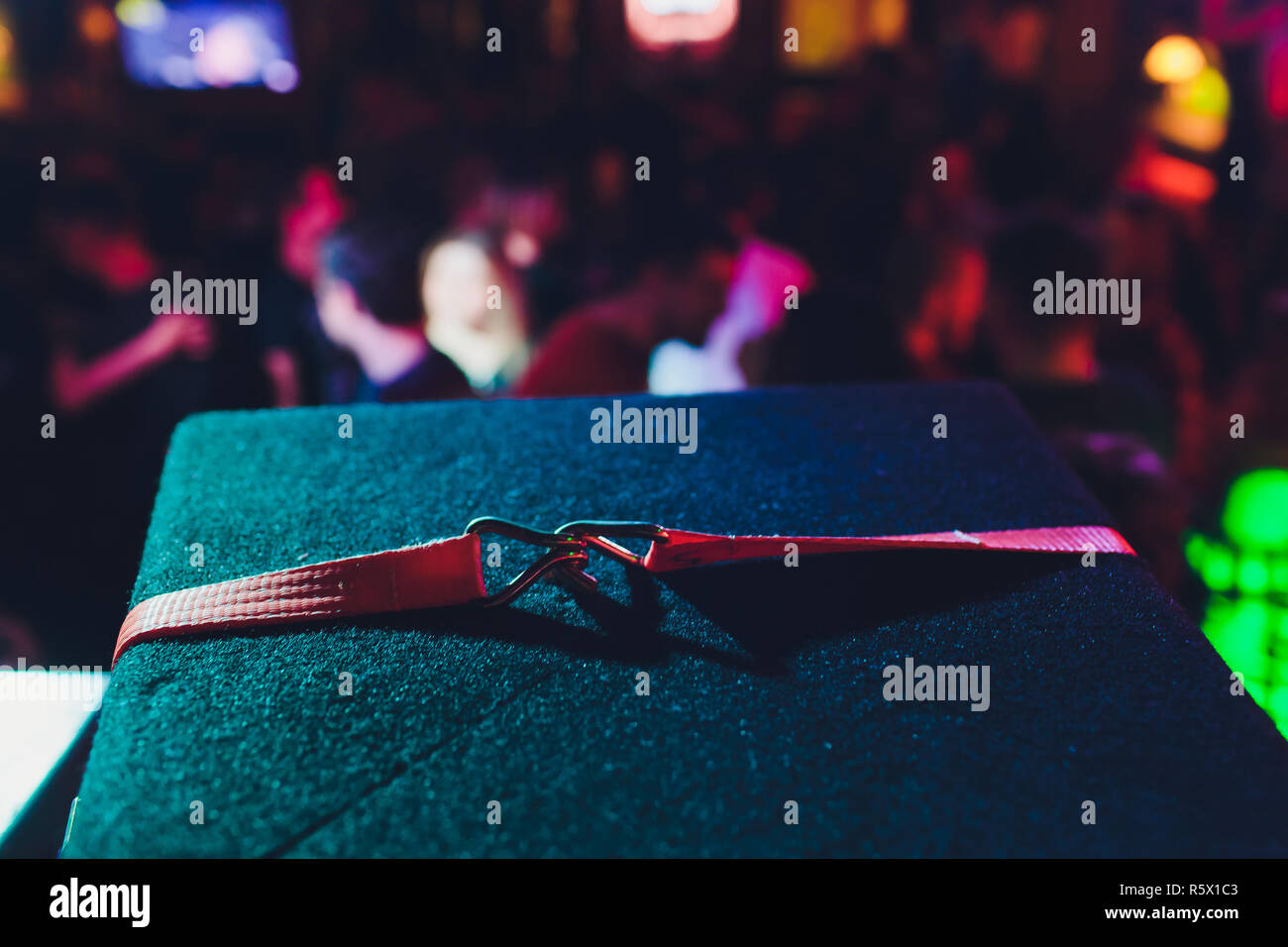 Mid range speaker hi-res stock photography and images - Alamy