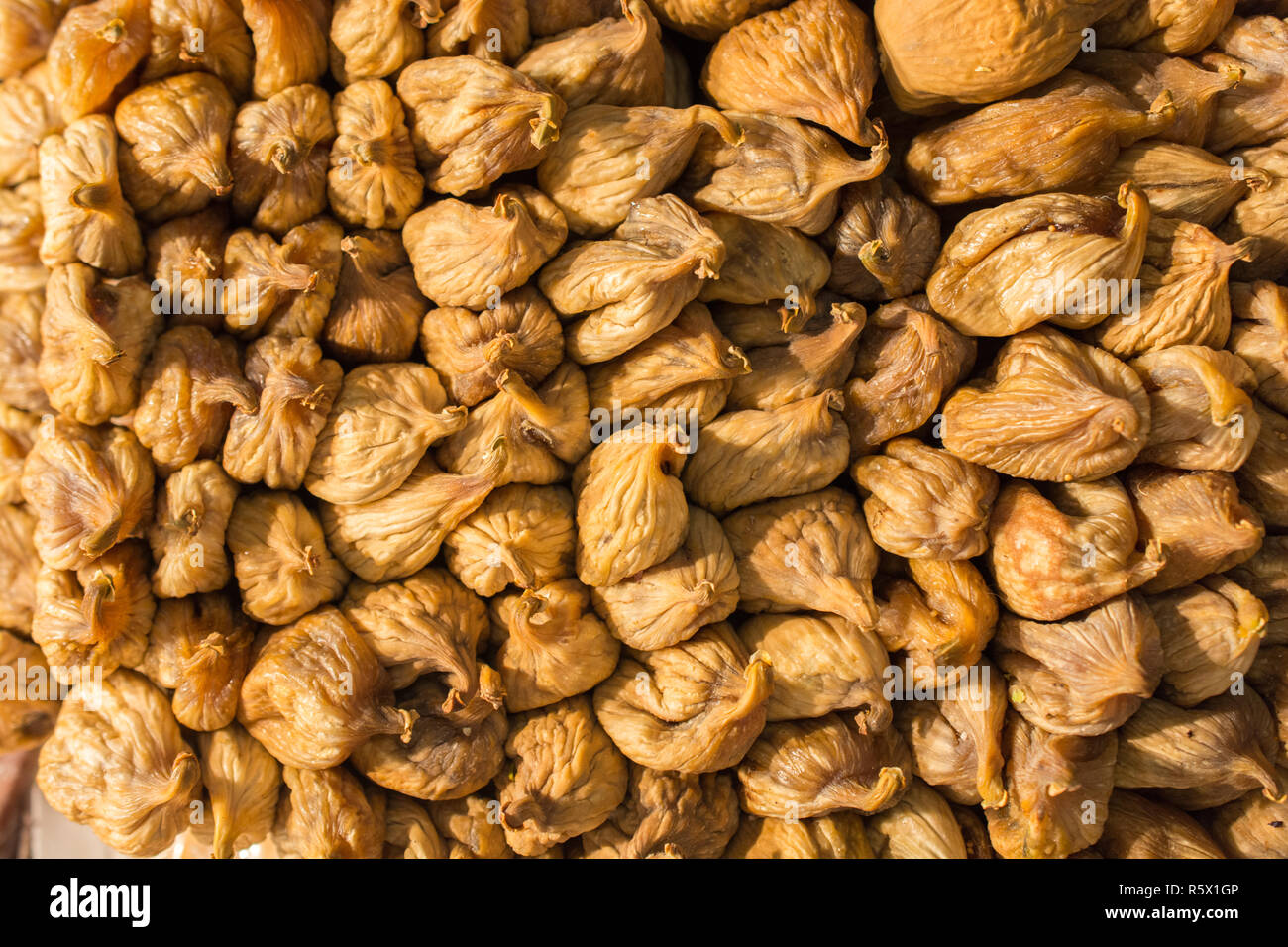 Dry fig fruit in the market in view Stock Photo - Alamy