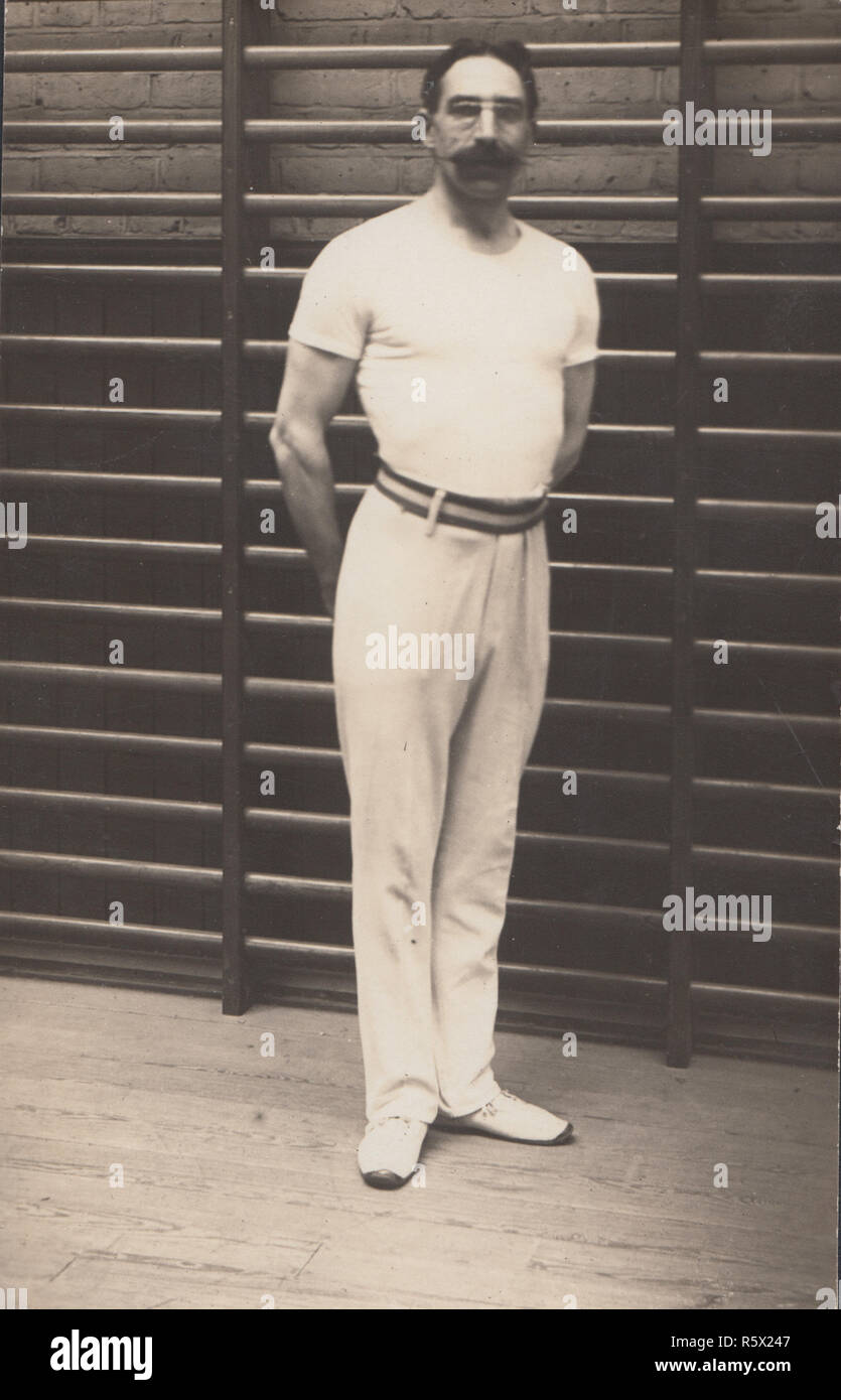 Military physical fitness hi-res stock photography and images - Alamy