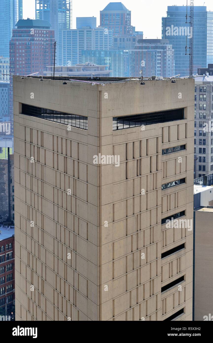 Chicago, Illinois, USA. The Chicago Metropolitan Correctional Center in ...
