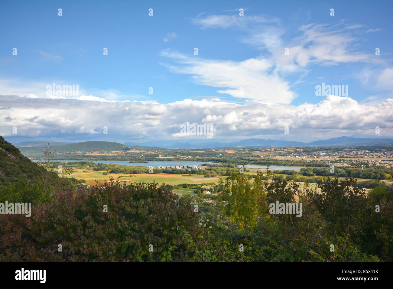 barrage de rochemaure Stock Photo - Alamy