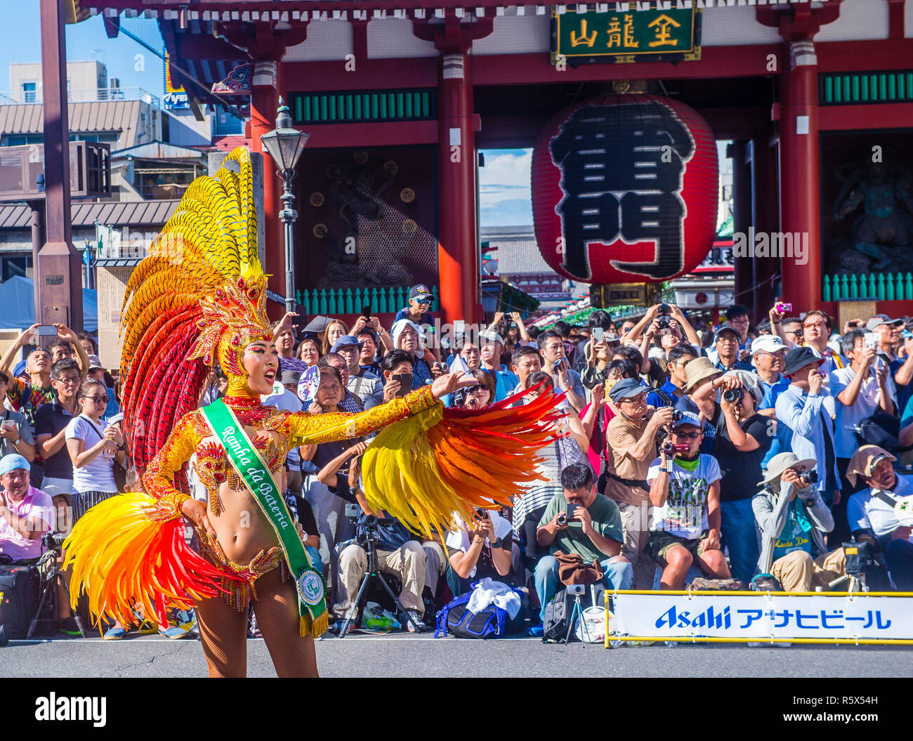Participants in the Asakusa samba carnival in Tokyo Japan Stock Photo ...