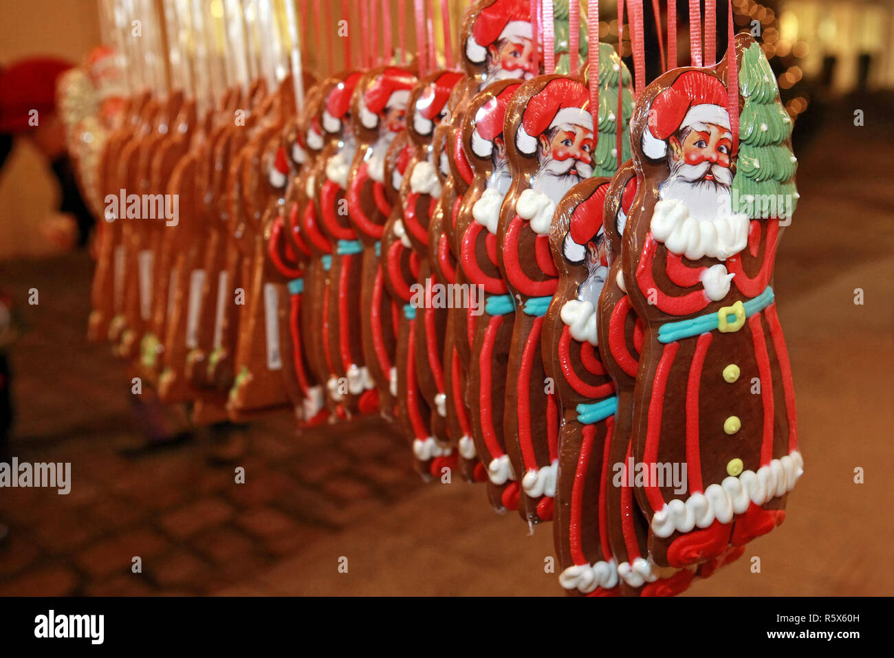 gingerbread santa claus Stock Photo - Alamy
