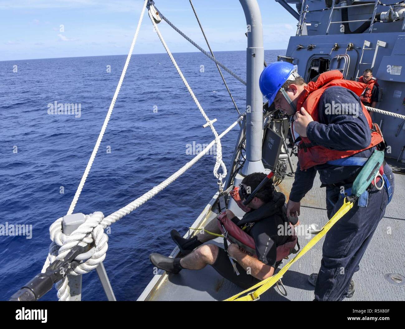 SOUTH CHINA SEA (April 15, 2017) Boatswain’s Mate 3rd Class Keith ...