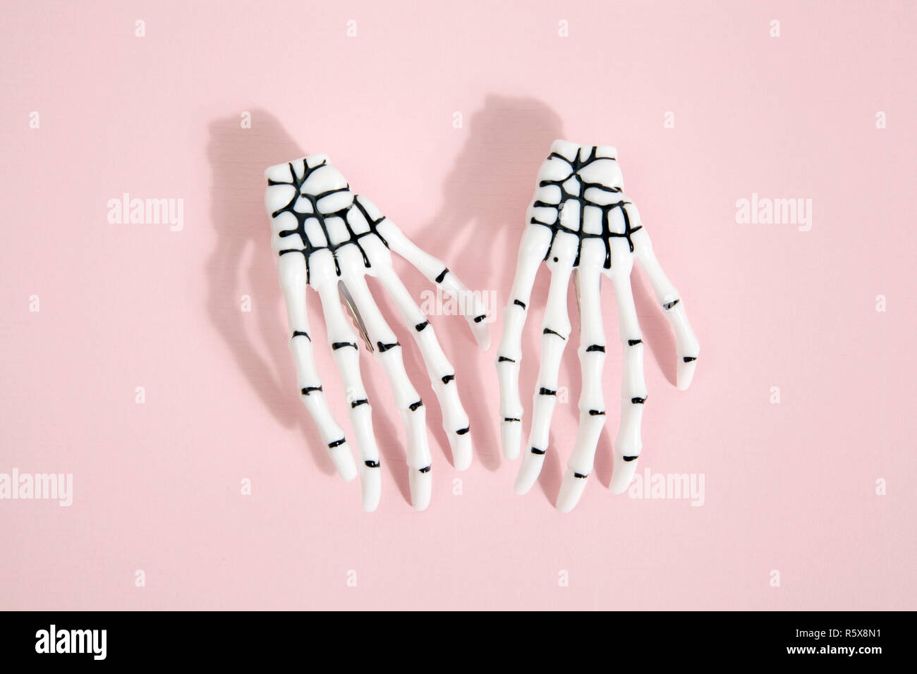 Pink skeleton hi-res stock photography and images - Alamy