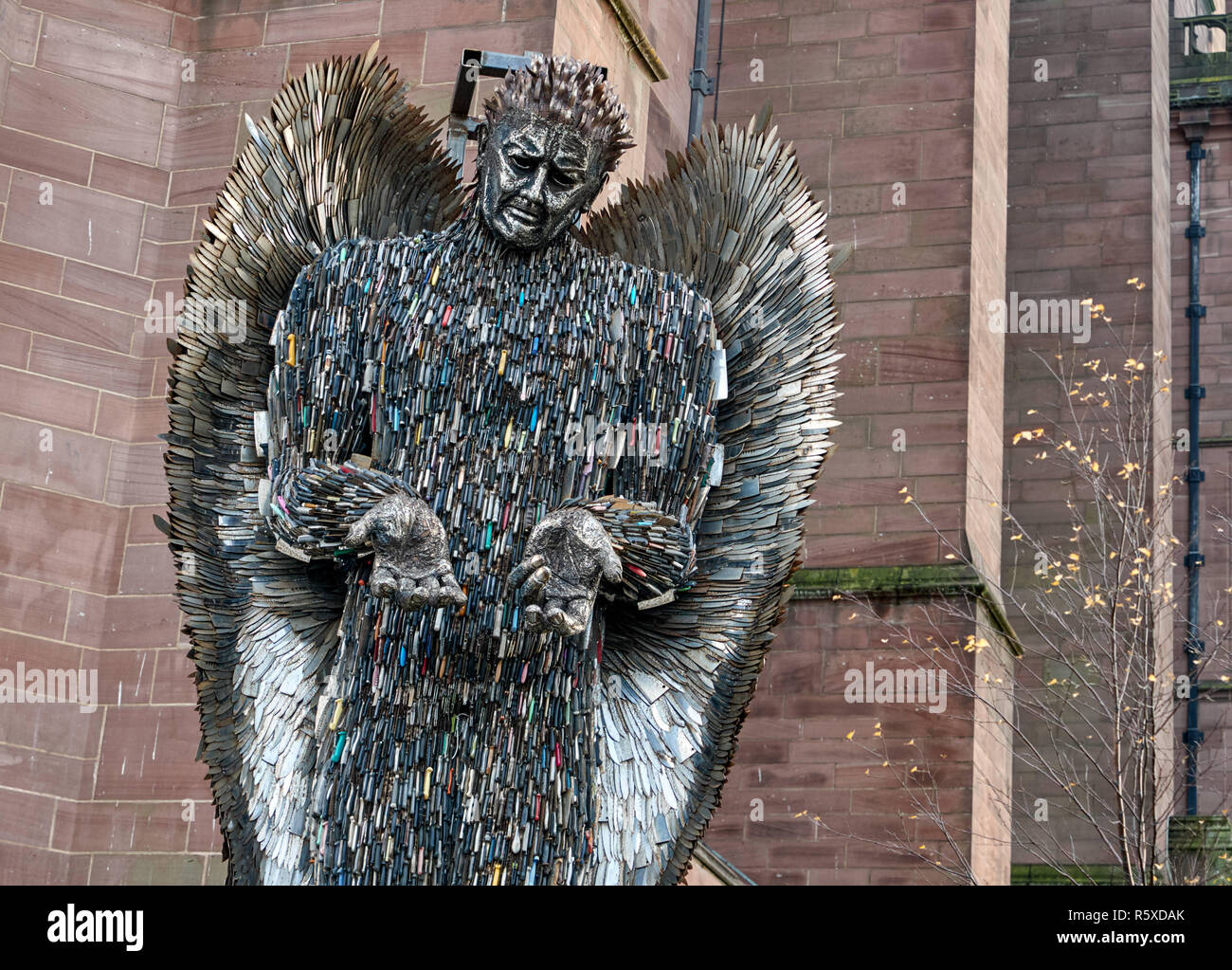 The Knife Angel on display in Liverpool. 2nd Dec, 2018. A statue made ...