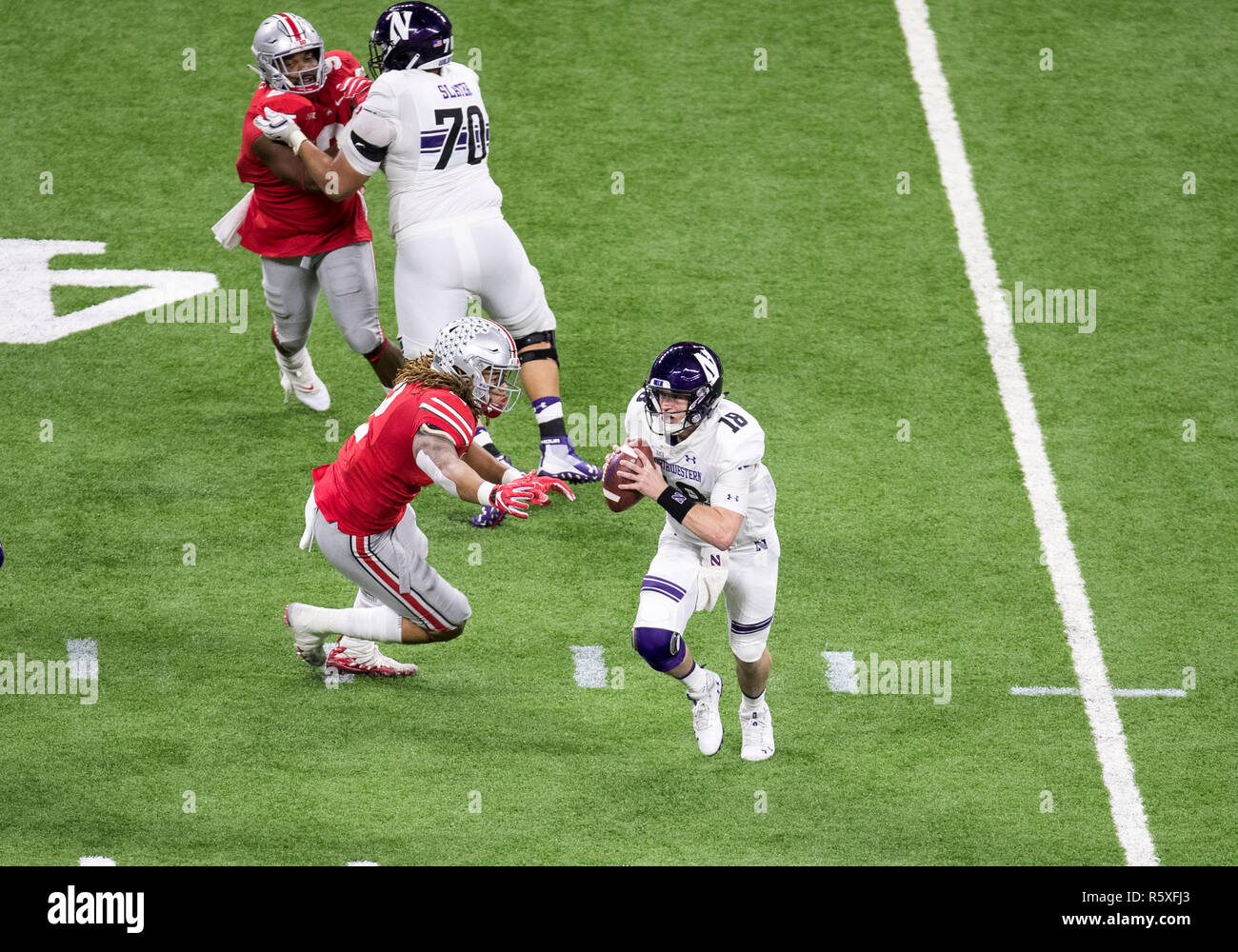 Overhead lineman hi-res stock photography and images - Alamy