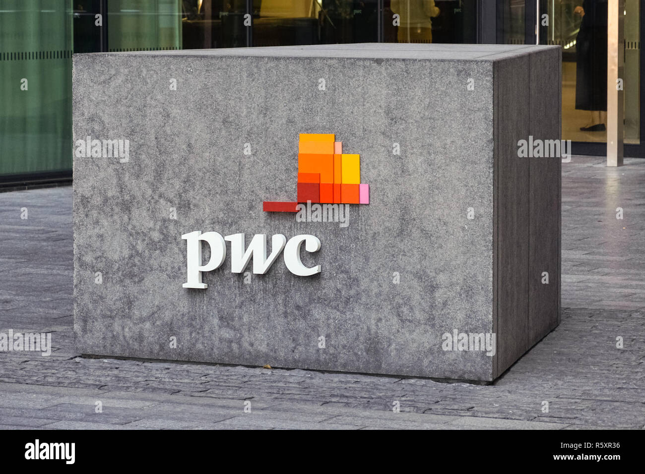 PricewaterhouseCoopers PwC headquarters office in London, England ... PricewaterhouseCoopers PwC headquarters office in London, England ...