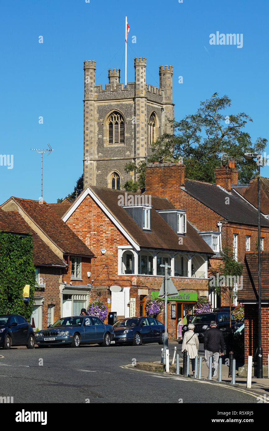 Houses and St Mary’s Church in Henley on Thames, Oxfordshire, England ...
