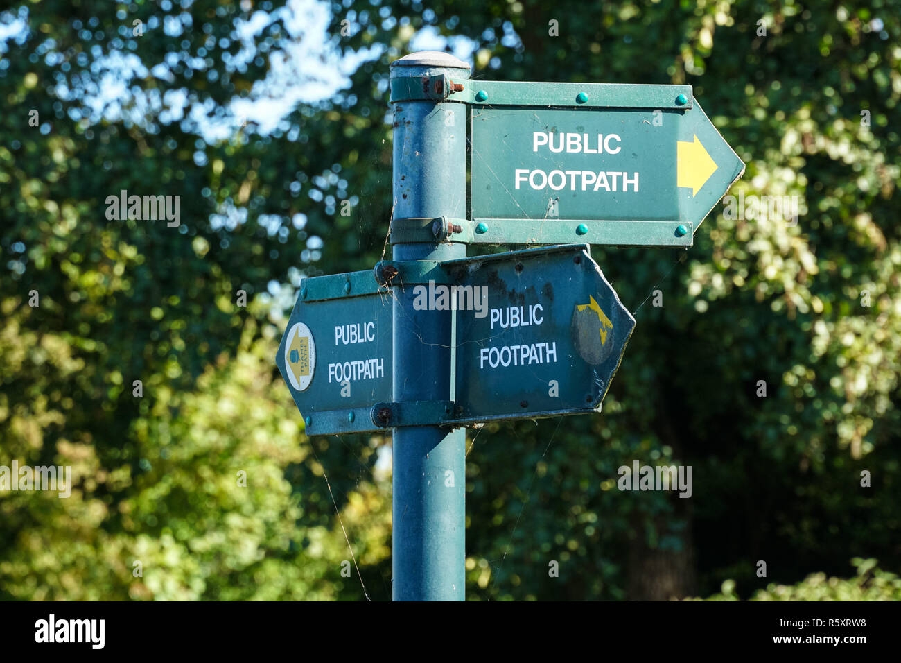 Thames path signpost in Henley on Thames, Oxfordshire, England United ...