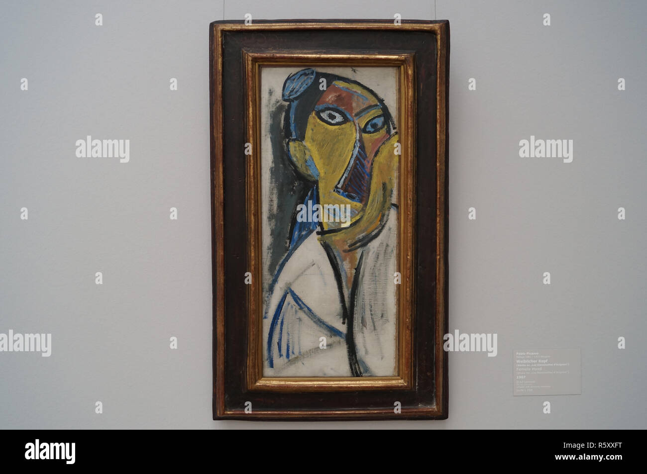 Pablo picasso portrait 1907 hi-res stock photography and images - Alamy