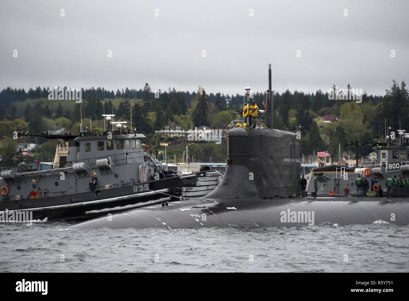 BREMERTON, Wash. (April 26, 2017) Sailors assigned to the Seawolf-class fast-attack submarine ...