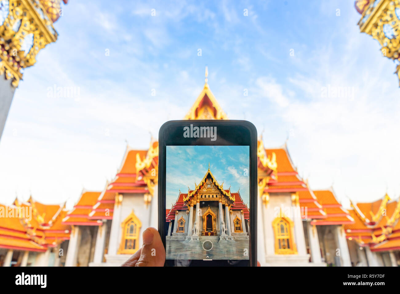 Mobile temple hi-res stock photography and images - Alamy