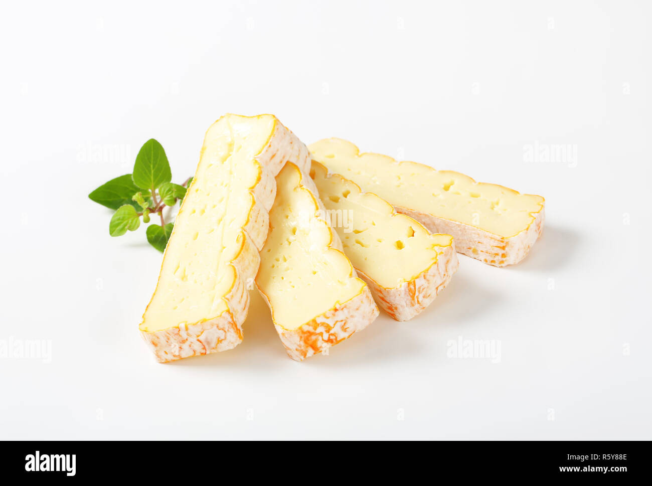 Alsatian Munster cheese Stock Photo - Alamy