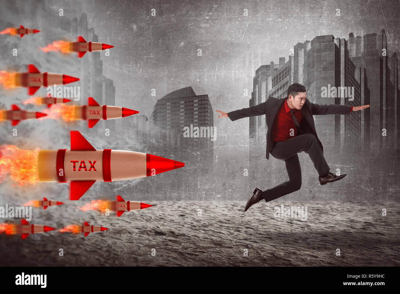 Bomb jump hi-res stock photography and images - Alamy