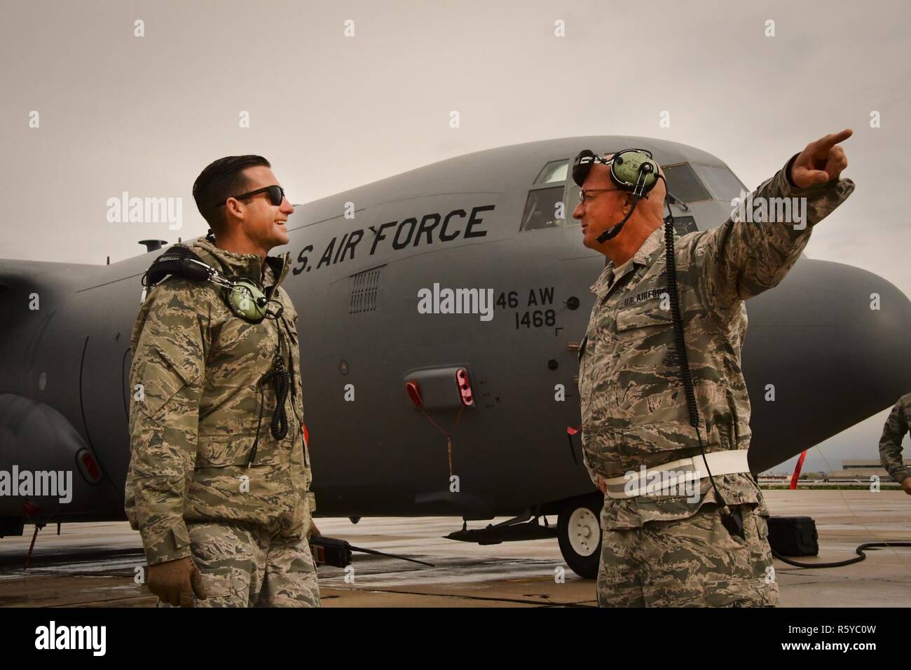 U.S. Air National Guard members Tech. Sgt. Nathan Moon and Tech. Sgt ...