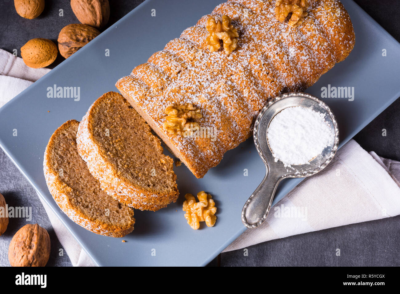 amaranth cake gluten free Stock Photo - Alamy