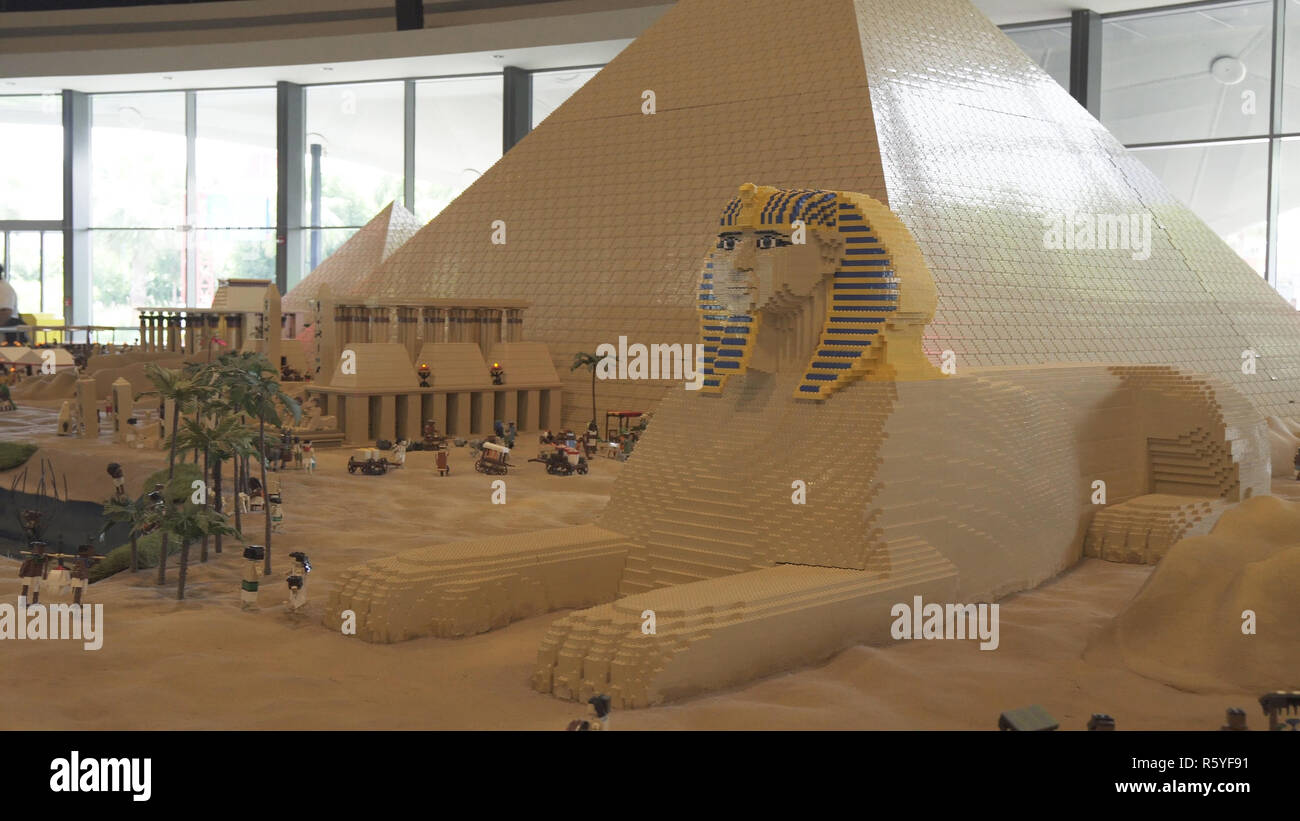Exhibition of mock-ups of Egypt made of Lego pieces in Miniland ...