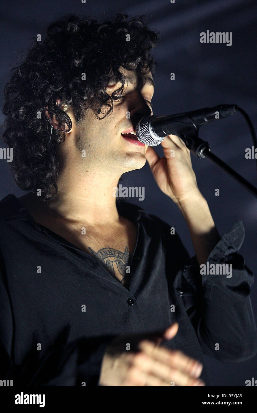Matty healy performs hi-res stock photography and images - Alamy