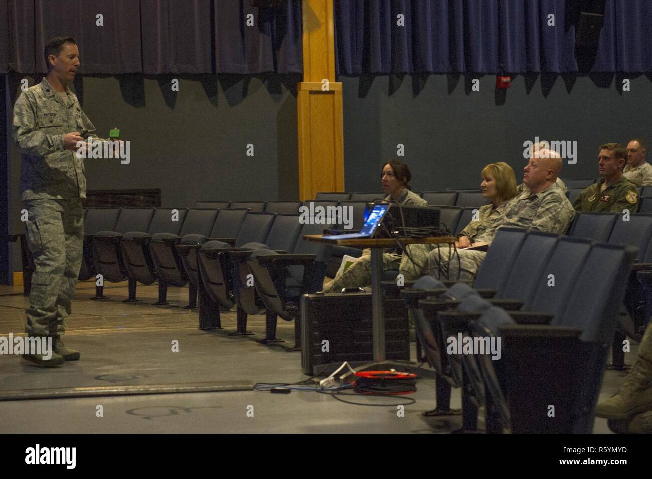 Col regan hi-res stock photography and images - Alamy