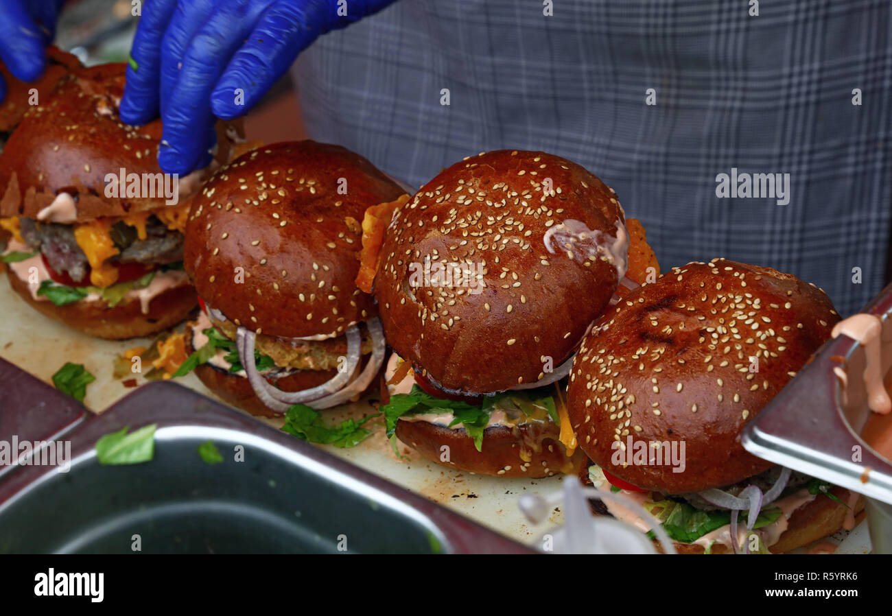 Man eats in fast food hi-res stock photography and images - Alamy