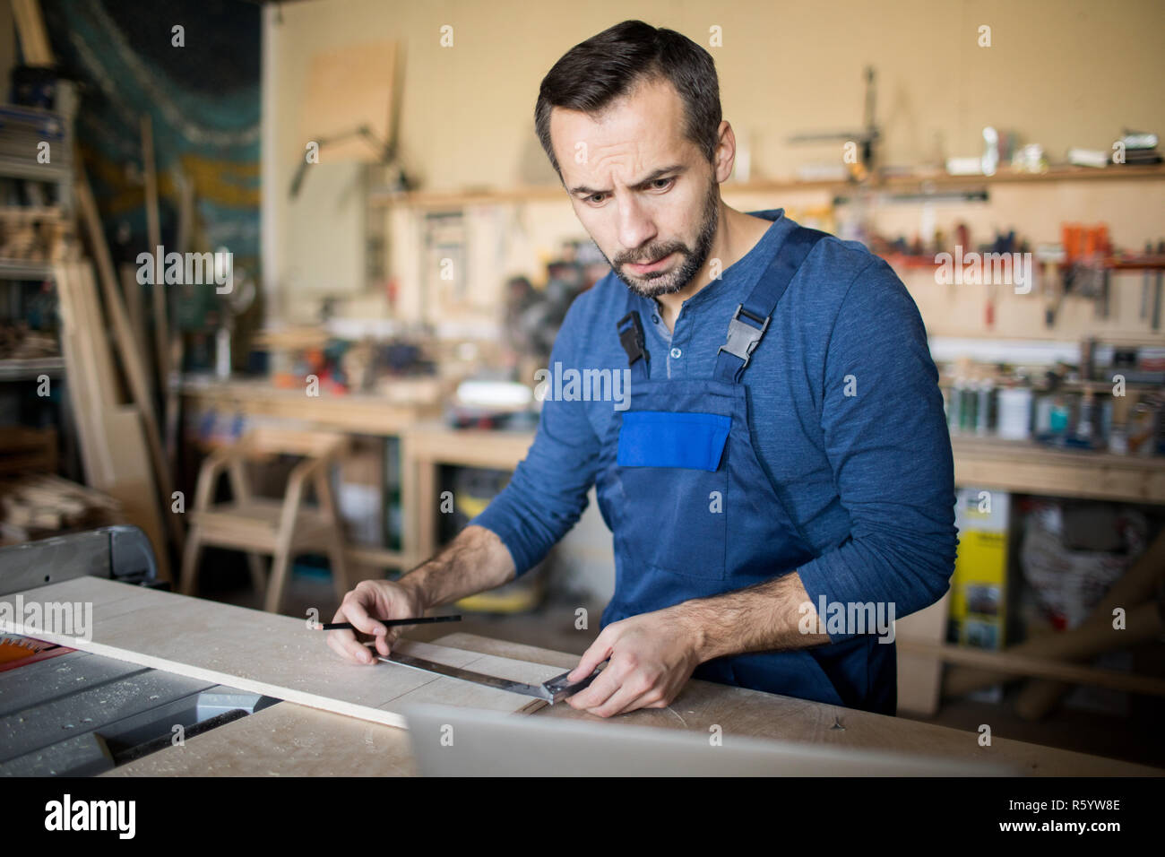 Project manufacturing hi-res stock photography and images - Alamy