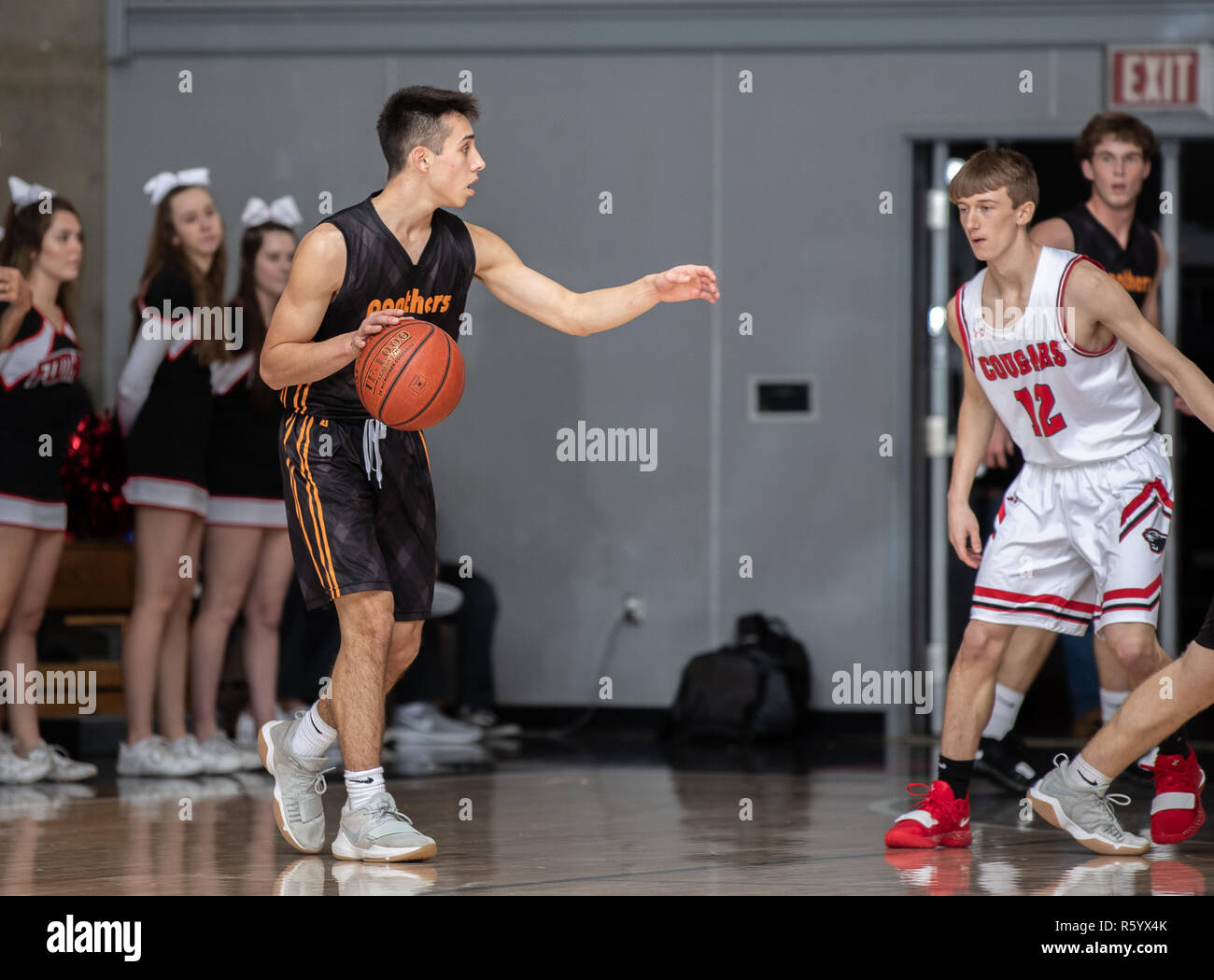Basketball action with Foothill vs. Washougal High School in Palo Cedro ...