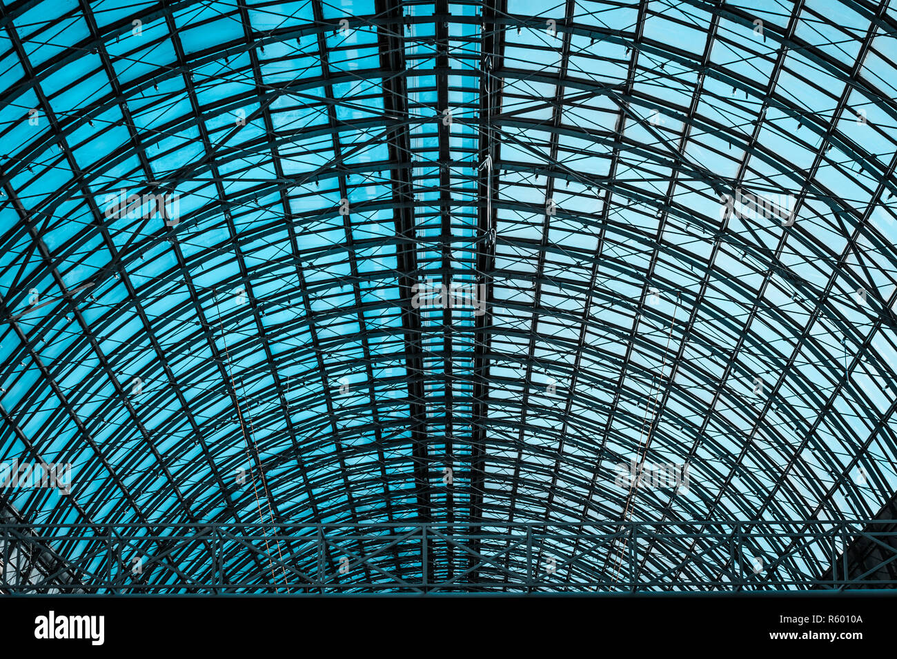Metal and glass construction horizontal Stock Photo - Alamy