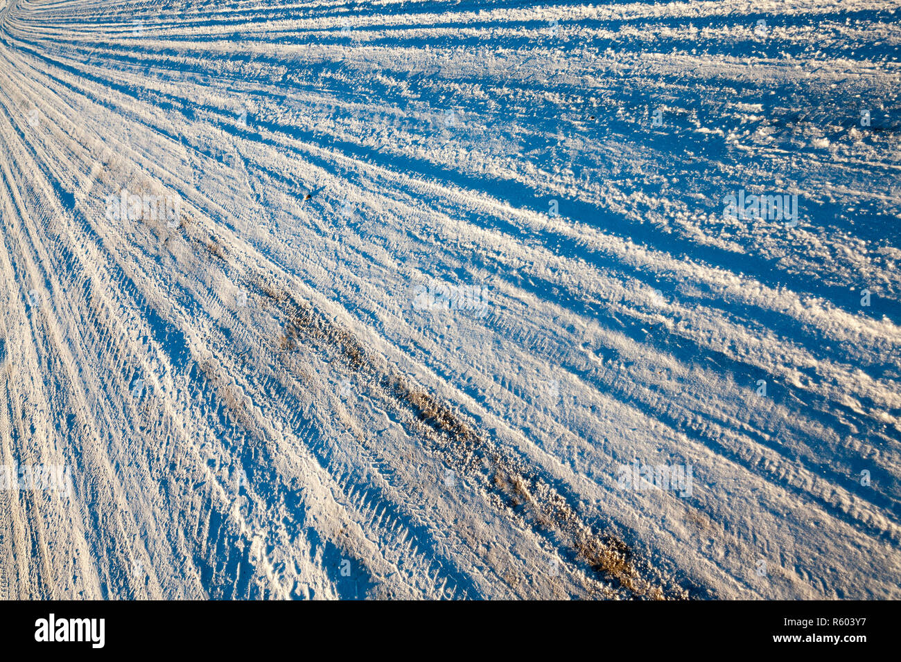 Snow drifts in winter Stock Photo - Alamy