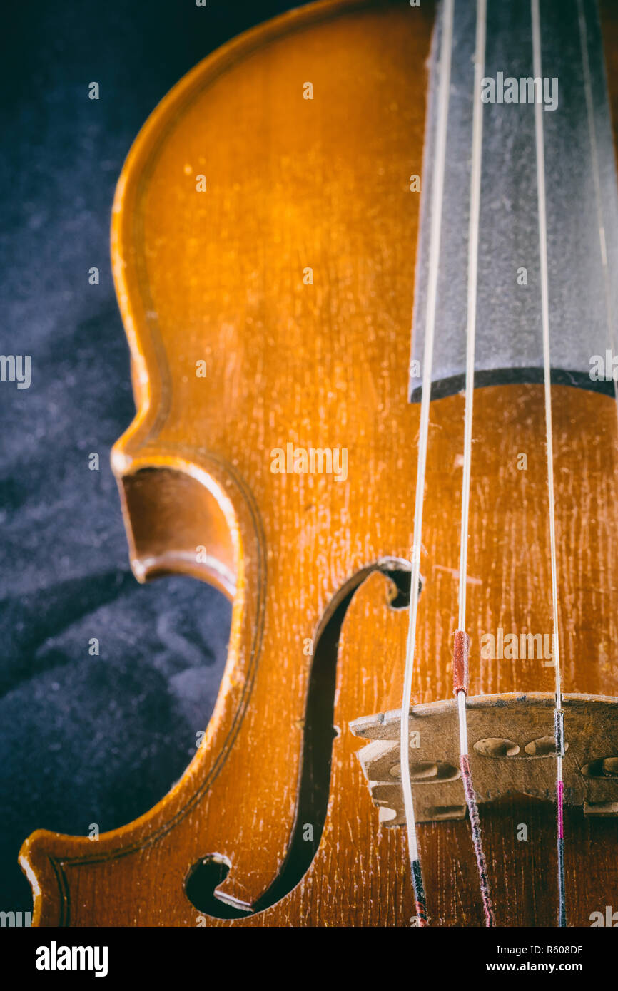 Vintage photo of old violin. Vertically Stock Photo - Alamy