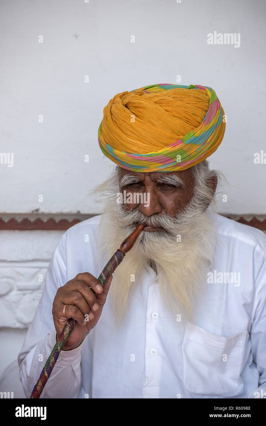 Hookah Smoking High Resolution Stock Photography and Images - Alamy