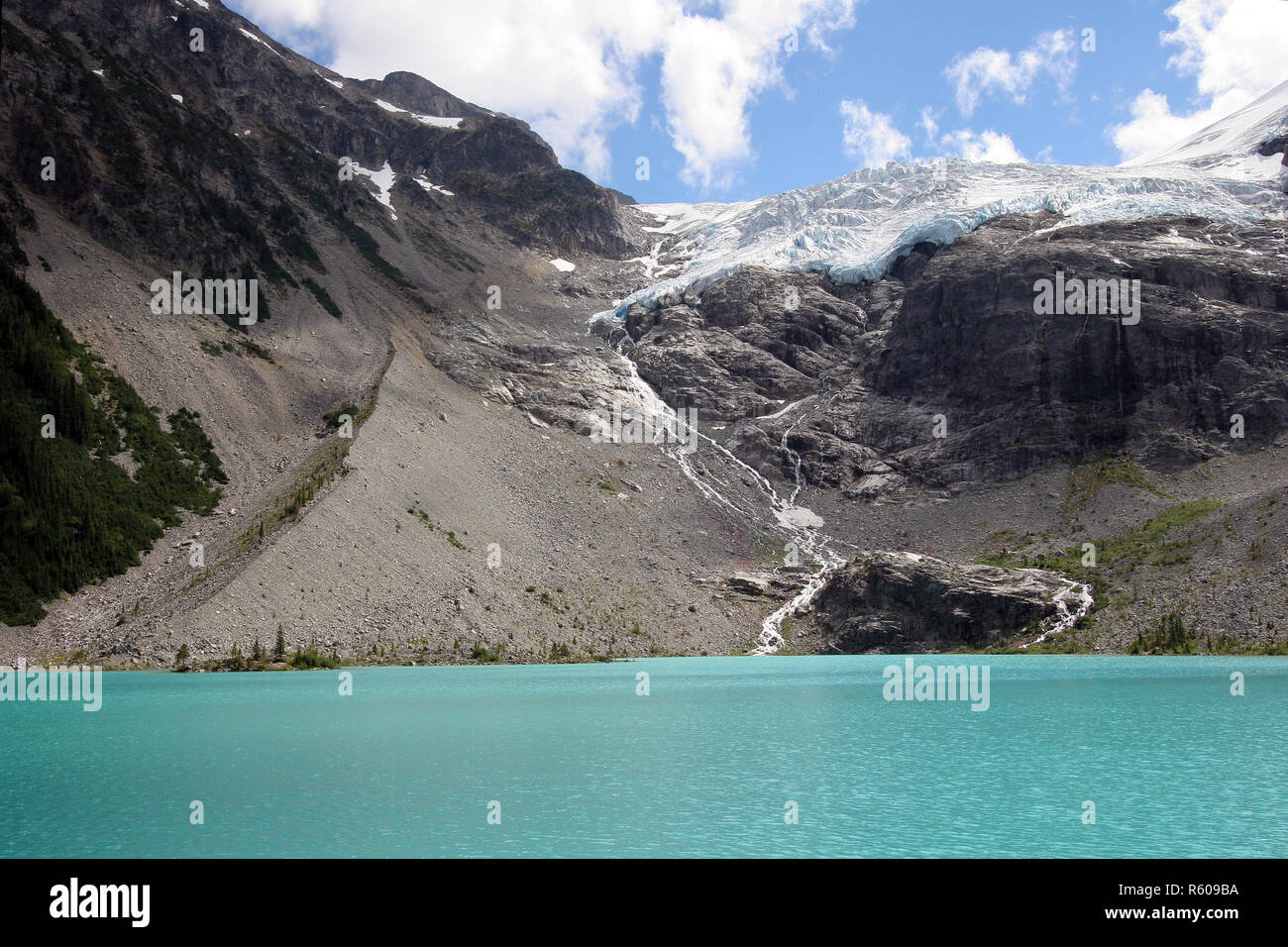 Upper Joffre Lake in Joffre Lakes Provincial Park, British Columbia ...