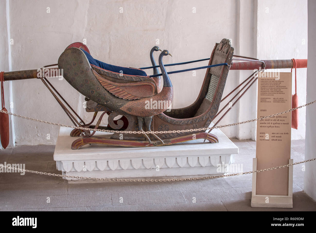 Chair Palanquin High Resolution Stock Photography and Images - Alamy
