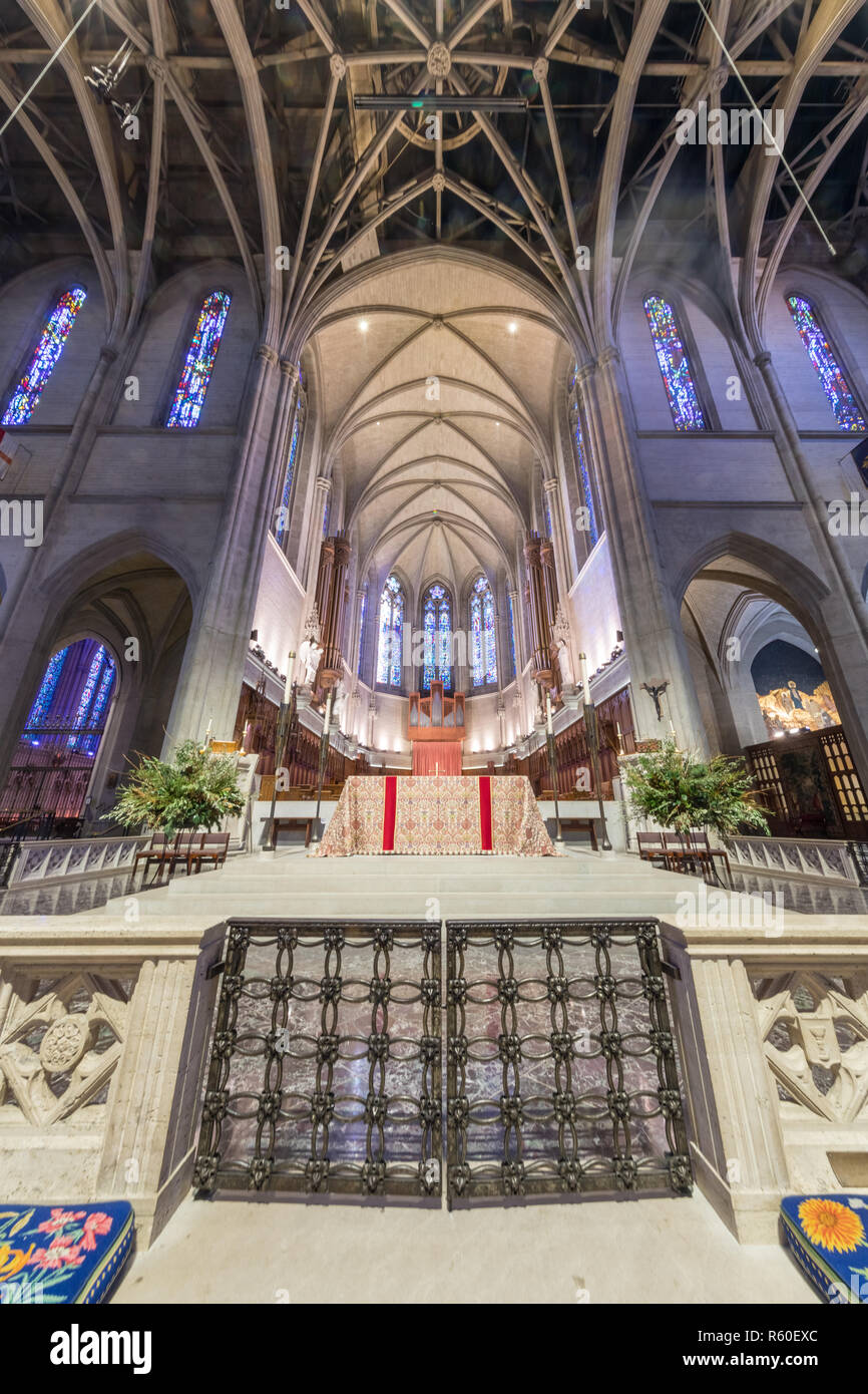 Grace cathedral san francisco interior hi-res stock photography and ...