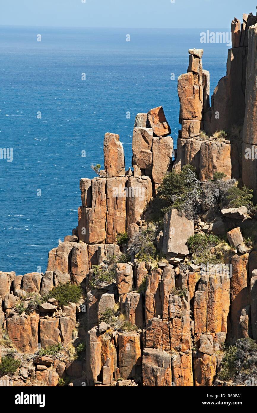 Tall cliffs tasmania hi-res stock photography and images - Alamy