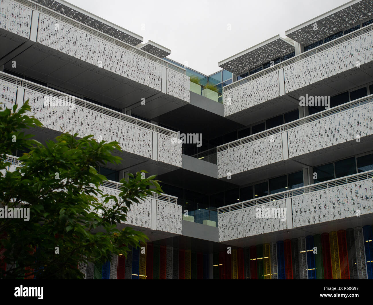 Multi storey building hi-res stock photography and images - Alamy