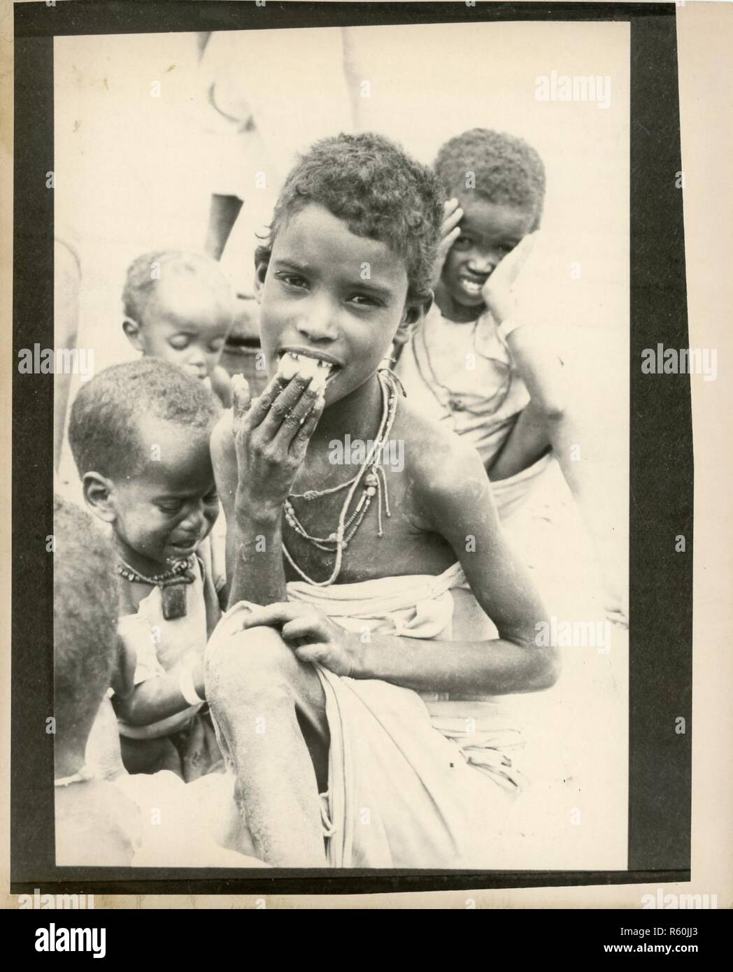 Somalia - Food & Nutrition - Local kids of the town Stock Photo - Alamy