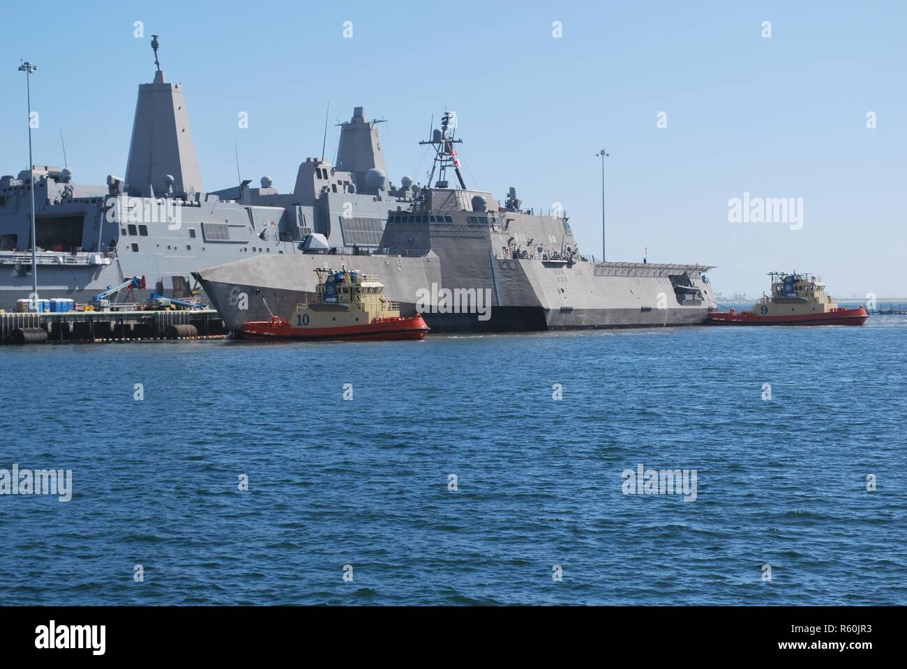 170426-N-EO550-322 SAN DIEGO (April 26, 2017) USS Jackson (LCS 6), an ...