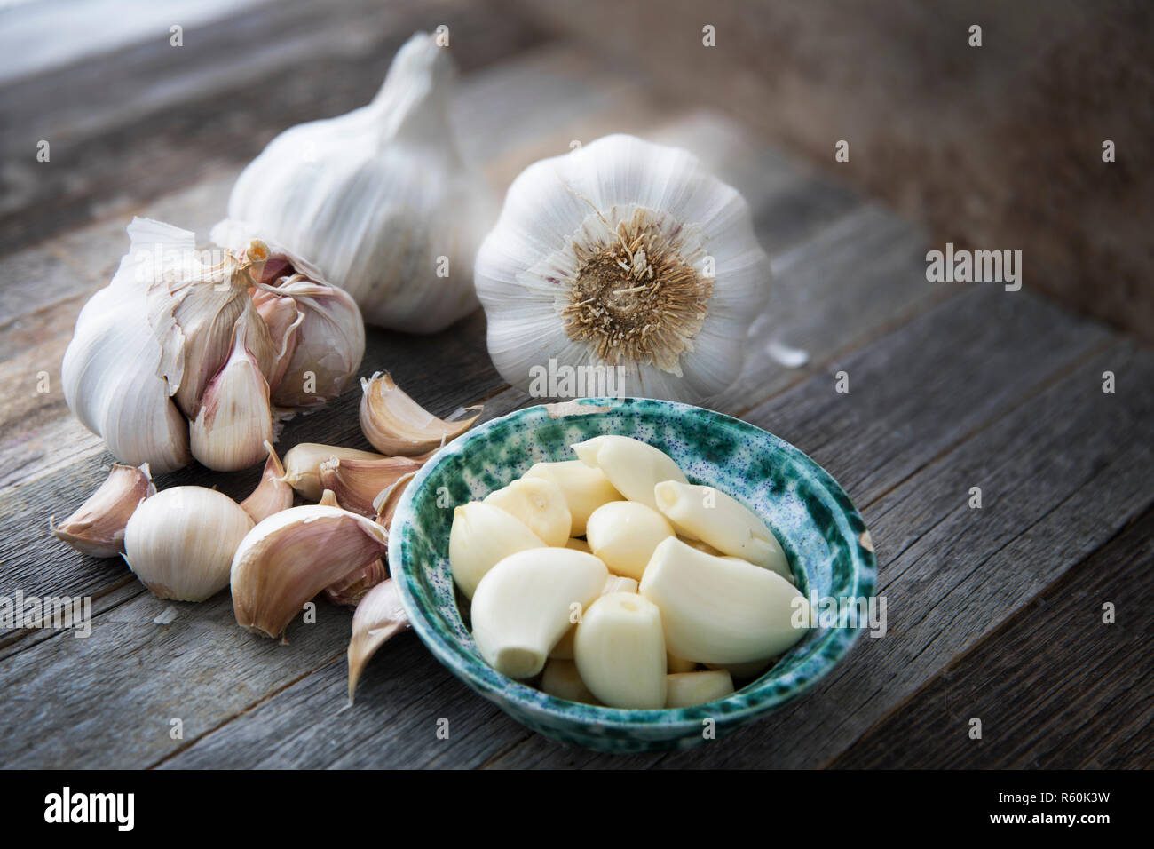 Cooking with Garlic Stock Photo - Alamy