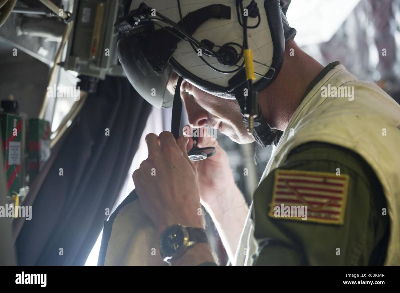 CHANGI NAVAL BASE, Singapore (April 27, 2017) Lt. Brian Larson ...