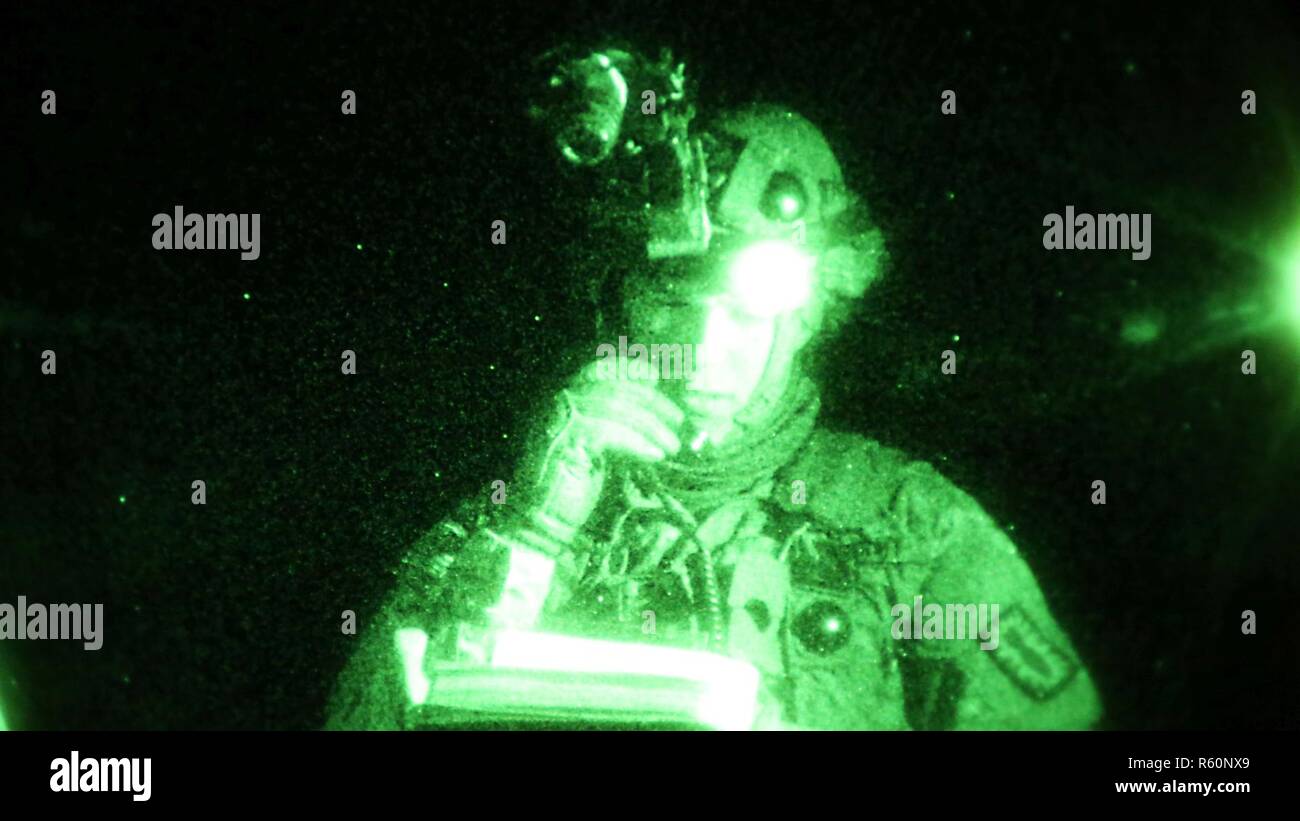 U.S. Army Sgt. Brandon Stubbs, 756th Ordnance Company (EOD), 184th ...