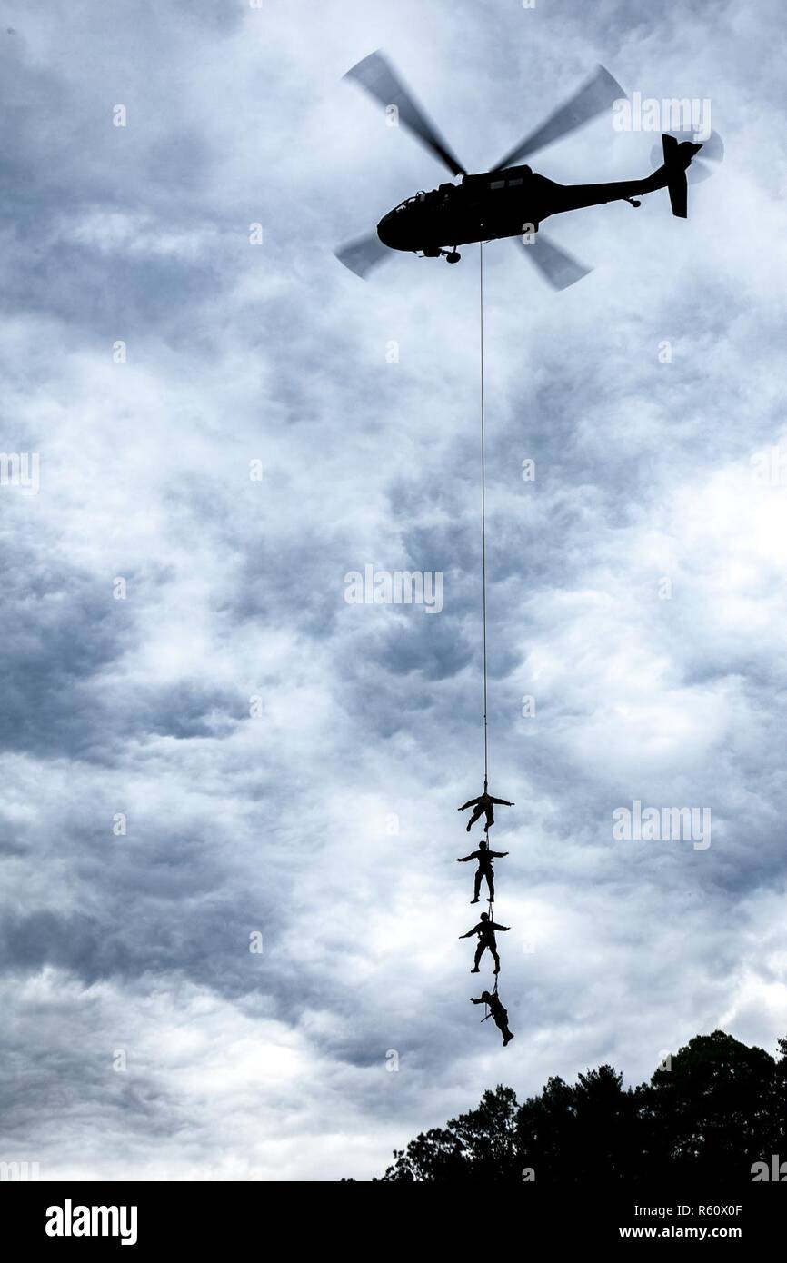 U.S. Army Rangers, of the 5th Ranger Training Battalion (RTB), conduct ...